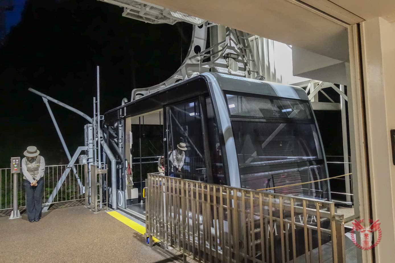 藻岩山ロープウェイに乗って日本新三大夜景に認定されている札幌の夜景を見てきた【札幌】 | ガビログ